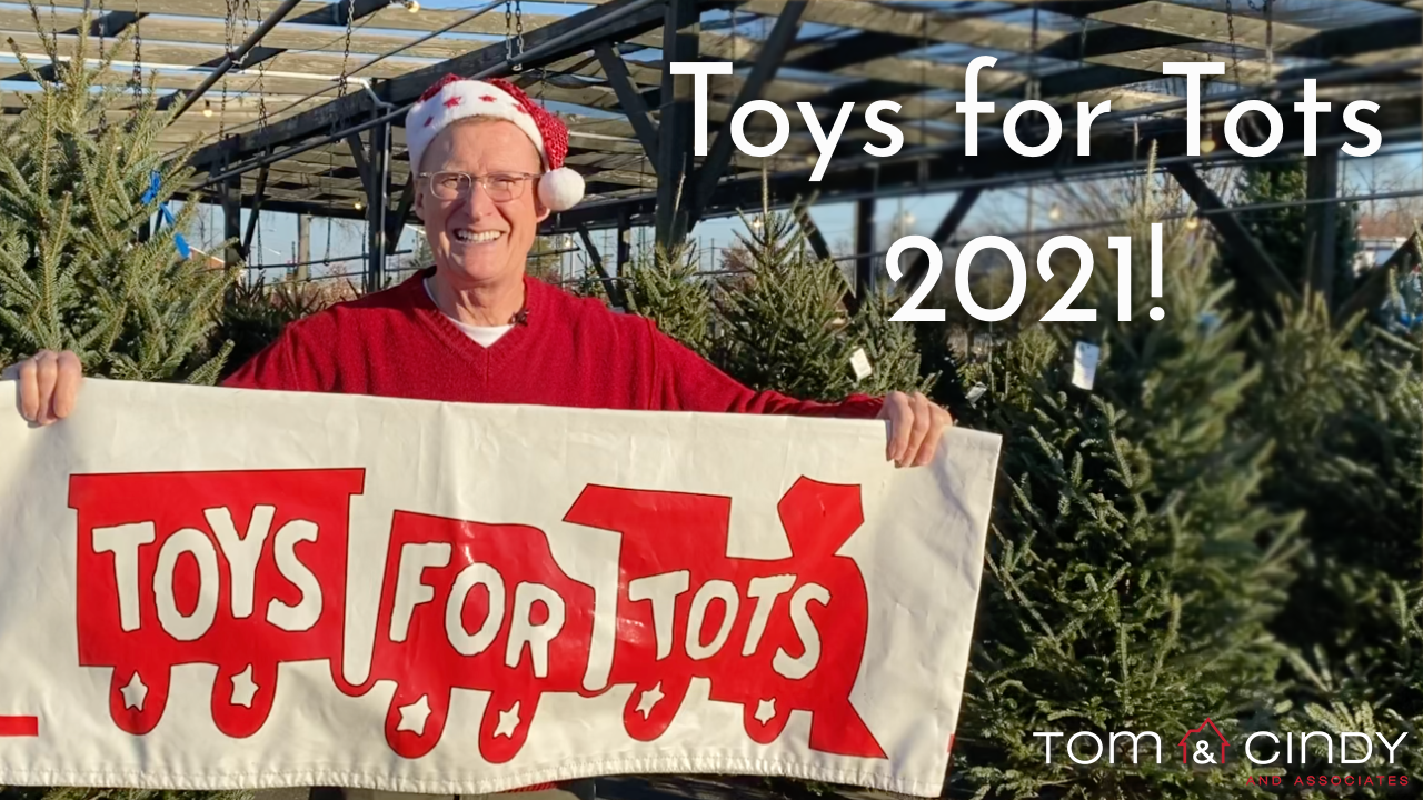 Toys for Tots 2021: The Easiest Way To Spread Holiday Cheer ...